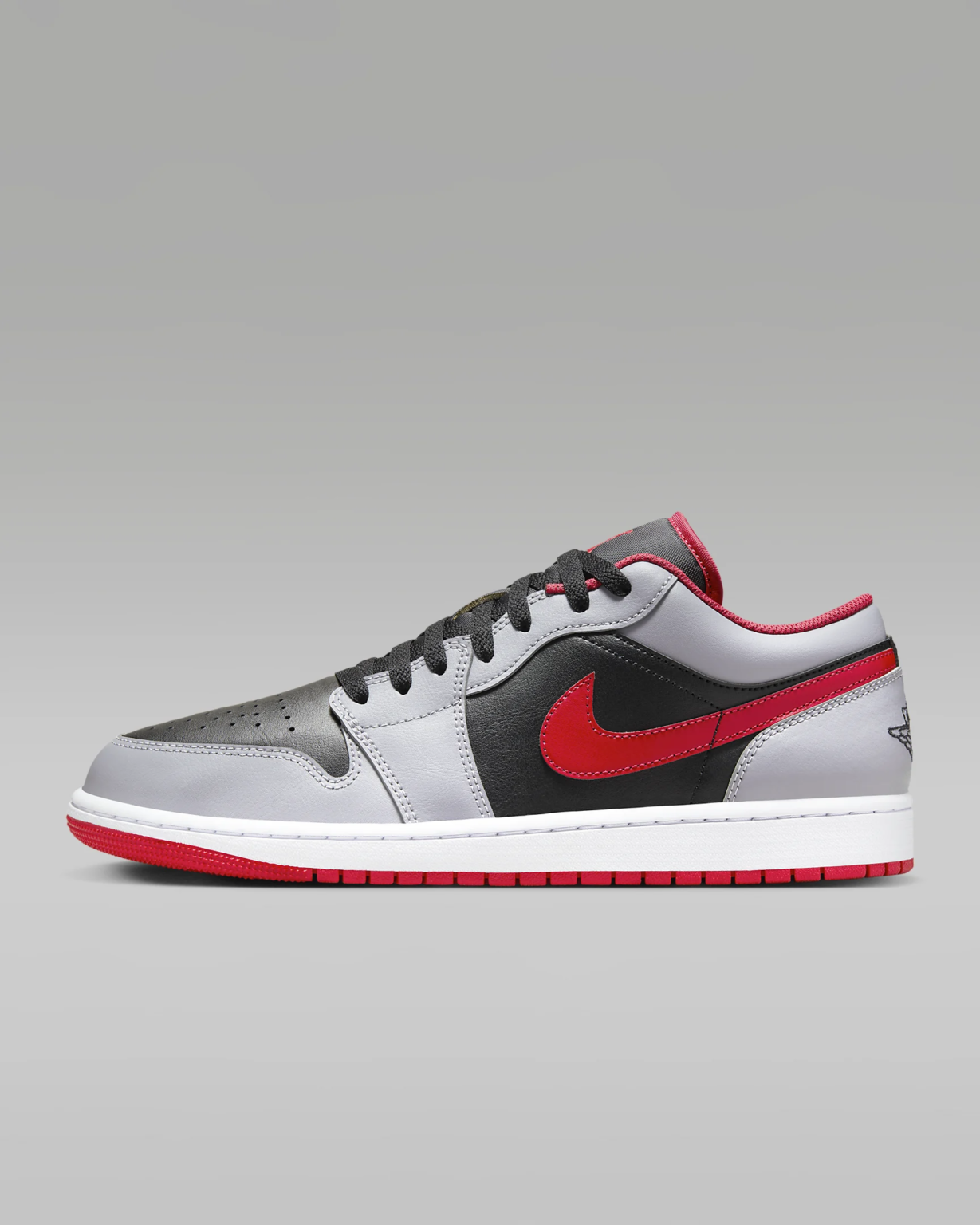 Air Jordan 1 Low 'Cement Grey / Fire Red' - Sneaker Steal